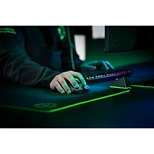 Razer Viper Ultimate - Light and Fast Ambidextrous Gaming Mouse (20,000 DPI Optical Sensor, Hyperspeed Wireless Technology, RGB Chroma) Black