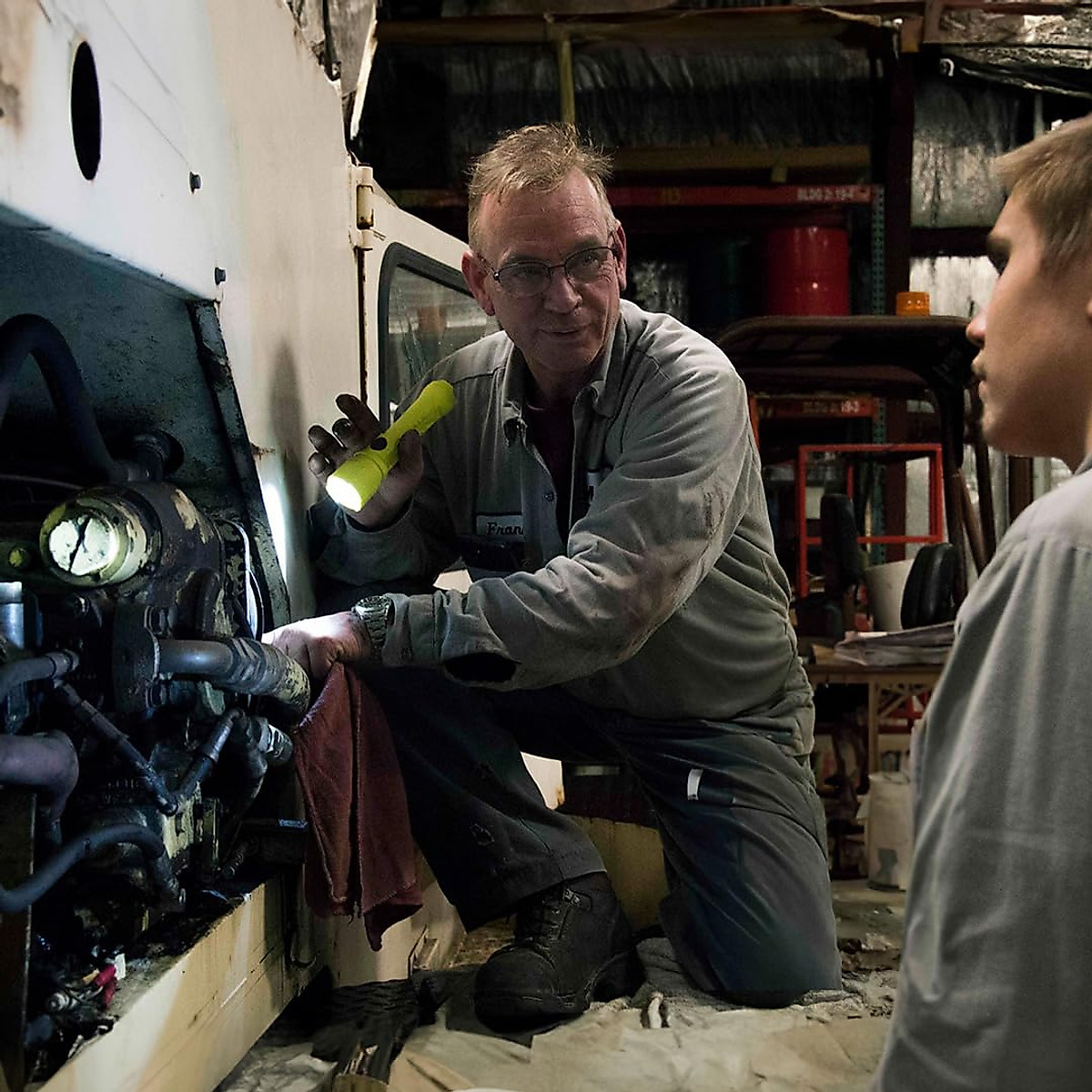 Bright Star Razor Intrinsically Safe Hands-Free Magnetic LED Flashlight with 14,000 Candela Brightness, Powered by 3 AA KBS Batteries Included with 24 Hours of Low Power runtime, Made in USA!