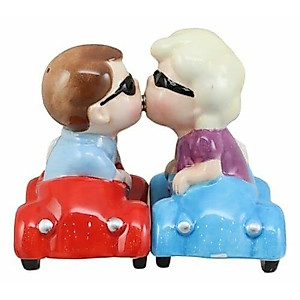Set Of 1 Love You Valentines Couple Kissing In Cars Magnetic Salt And Pepper Shakers
