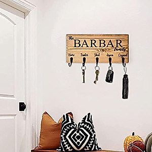 Personalized Family Name Key Holder for Wall Decorative Custom Wood Name Key Rack with 2-7 Metal Hook Customize Key Hanger Coat Rack Wedding Housewarming Gift New Home Décor (Family Key holde)