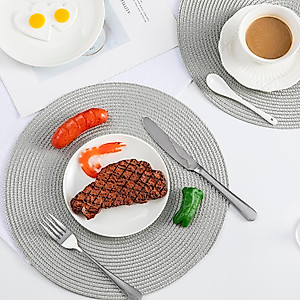 Round Placemats, Crossweave Heat Resistant Classic Woven Round Place Mats Diameter 13.5 inch for Kitchen Table Set of 6 (Light Gray)