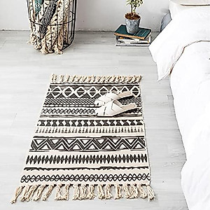 HLOVME Woven Cotton Boho Area Rug with Tassel 2' x 3' Washable Indoor/Outdoor Rugs for Living Room Bedroom Kitchen Hallways Floor