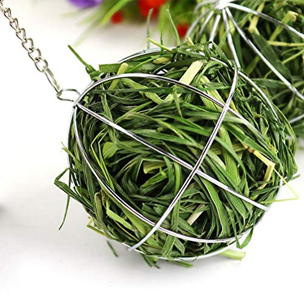 ULTECHNOVO Pet Feed Dispenser Ball Rabbit Grass Ball Animal Hanging Ball Toy Feed Dispenser Sphere Treat Toy Ball-Shaped Straw Frame for Hamster Rat Rabbit Guinea Pig 2pcs