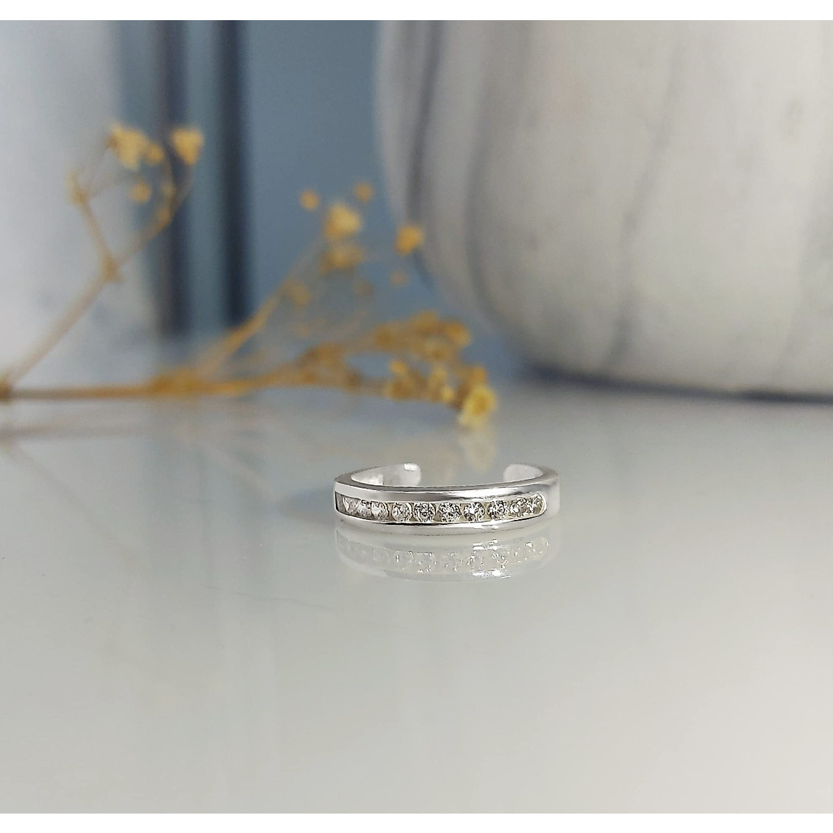 Hoops & Loops Sterling Silver Chanel Toe Ring