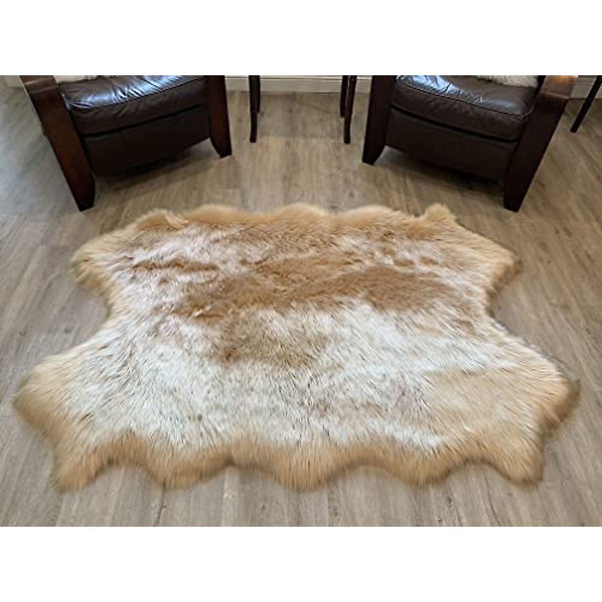 LAMBZY Faux Sheepskin Super Soft Hypoallergenic Silky Shag Rug for Living Room, Kids Room, Sofa (Quarto 4 Pelts 4'x6', Beige)