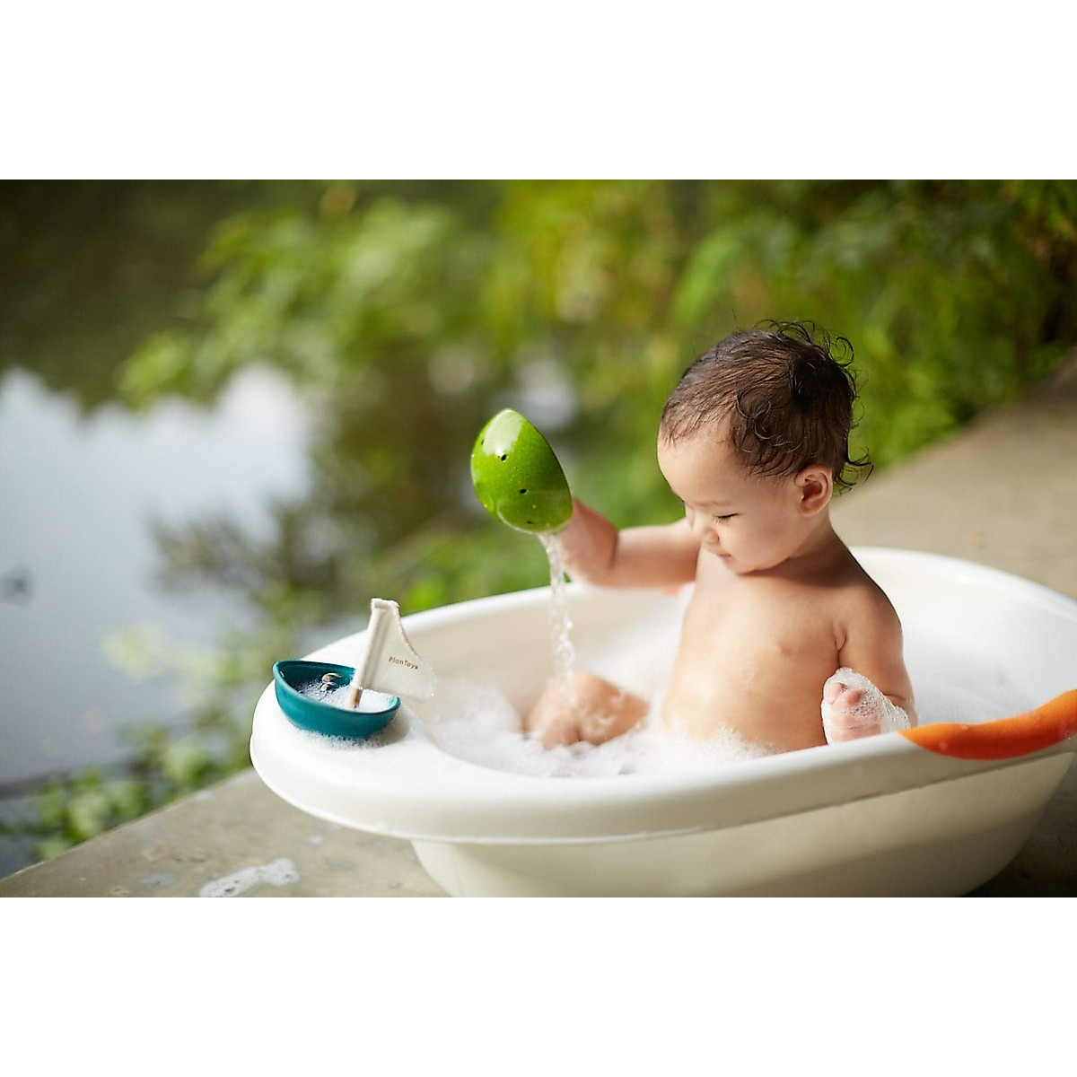 PlanToys Fountain Bowl Set for Bath and Water Play Toy (5714) | Sustainably Made from Rubberwood and Non-Toxic Paints and Dyes | Eco-Friendly PlanWood