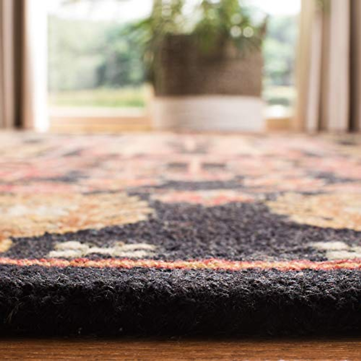 SAFAVIEH Aspen Collection Accent Rug - 2' x 3', Black & Red, Handmade Boho Wool, Ideal for High Traffic Areas in Entryway, Living Room, Bedroom (APN522Z)
