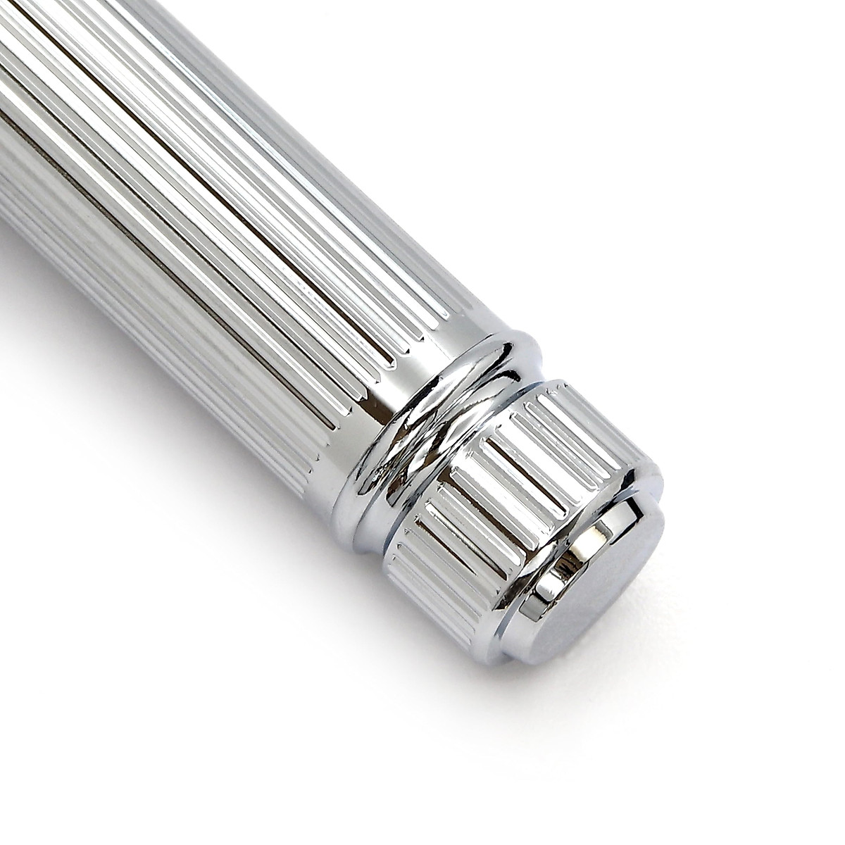 Edwin Jagger DE89LBLAMZ Classic Double Edge Manual Eco-Friendly and Reusable Safety Razor for Men and Women for Shaving Cream or Soap (Lined)