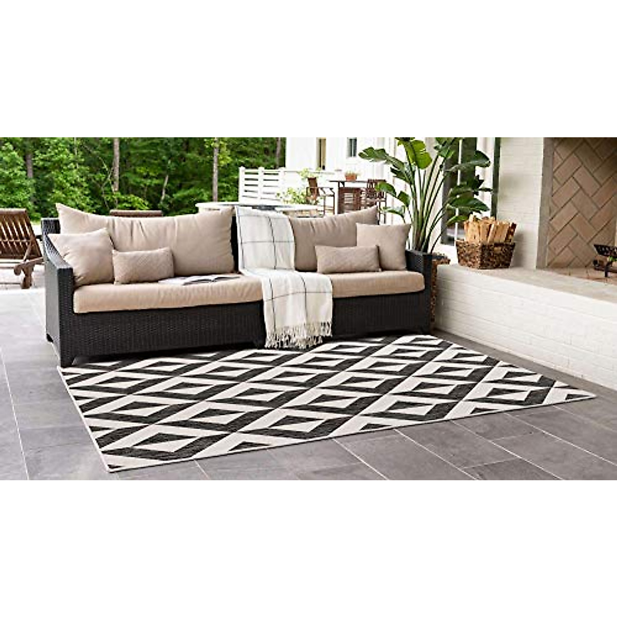 Unique Loom Jill Zarin Outdoor Collection Geometric Area Rug (7' 0 x 10' 0 Rectangular, Charcoal Gray)