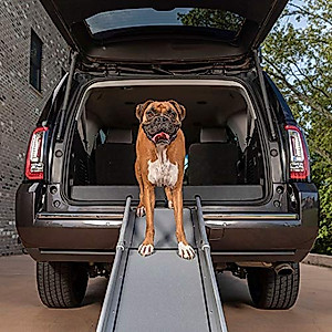 PetSafe Happy Ride Compact Telescoping Dog Ramp - Portable Lightweight Pet Ramp - Great for Cars, Trucks and 4X4s - Durable Aluminium Frame Supports up to 140 kg - High-Traction Surface Design