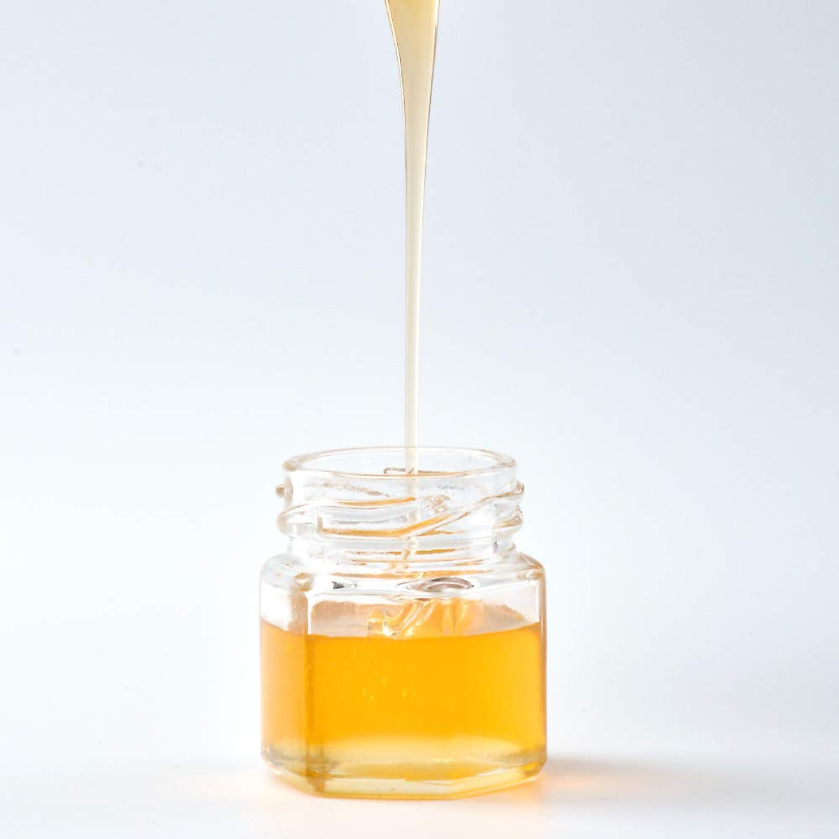 Rormket 1.5oz 6Pack Mini Glass Hexagon honey Jars Gold Lids, Jam Honey Dipper，Wedding Favors，Baby Food，Candle，Crafts Canning Jar，Glasses jar (Golden)