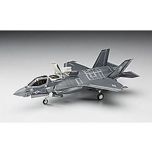 Hasegawa HAE46 F-35 Lightning II B Version US Marine Model Kit, 1:72 Scale