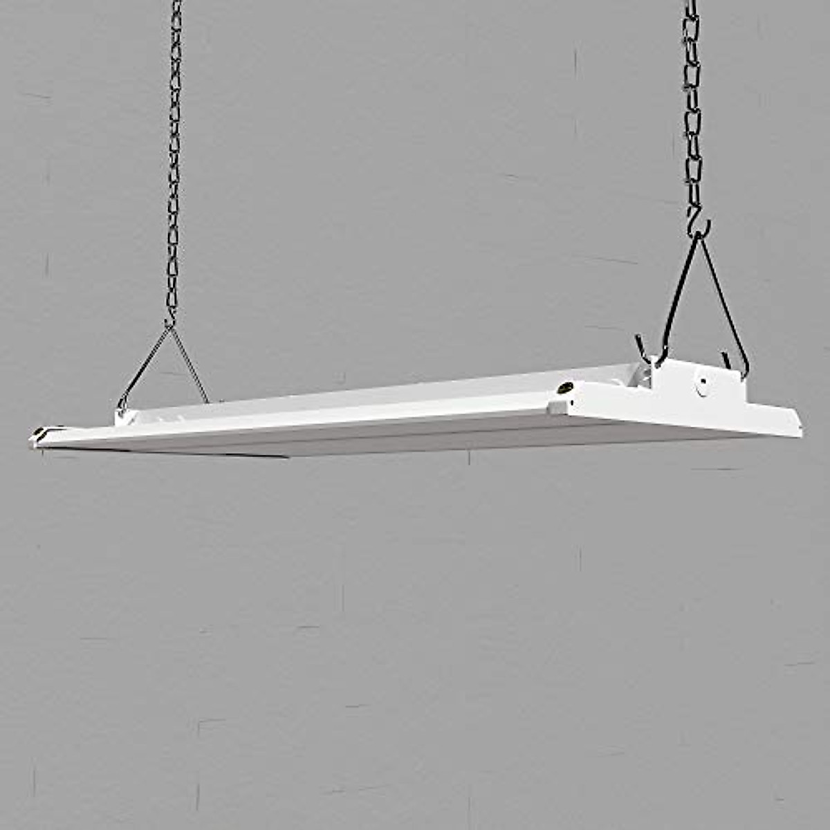 AmazonCommercial LED Linear High Bay, 135 Watt, 50000 Hours, Dimmable 0-10V, 18000 Lumens, ETL and DLC Certified, Daylight, 1-Pack