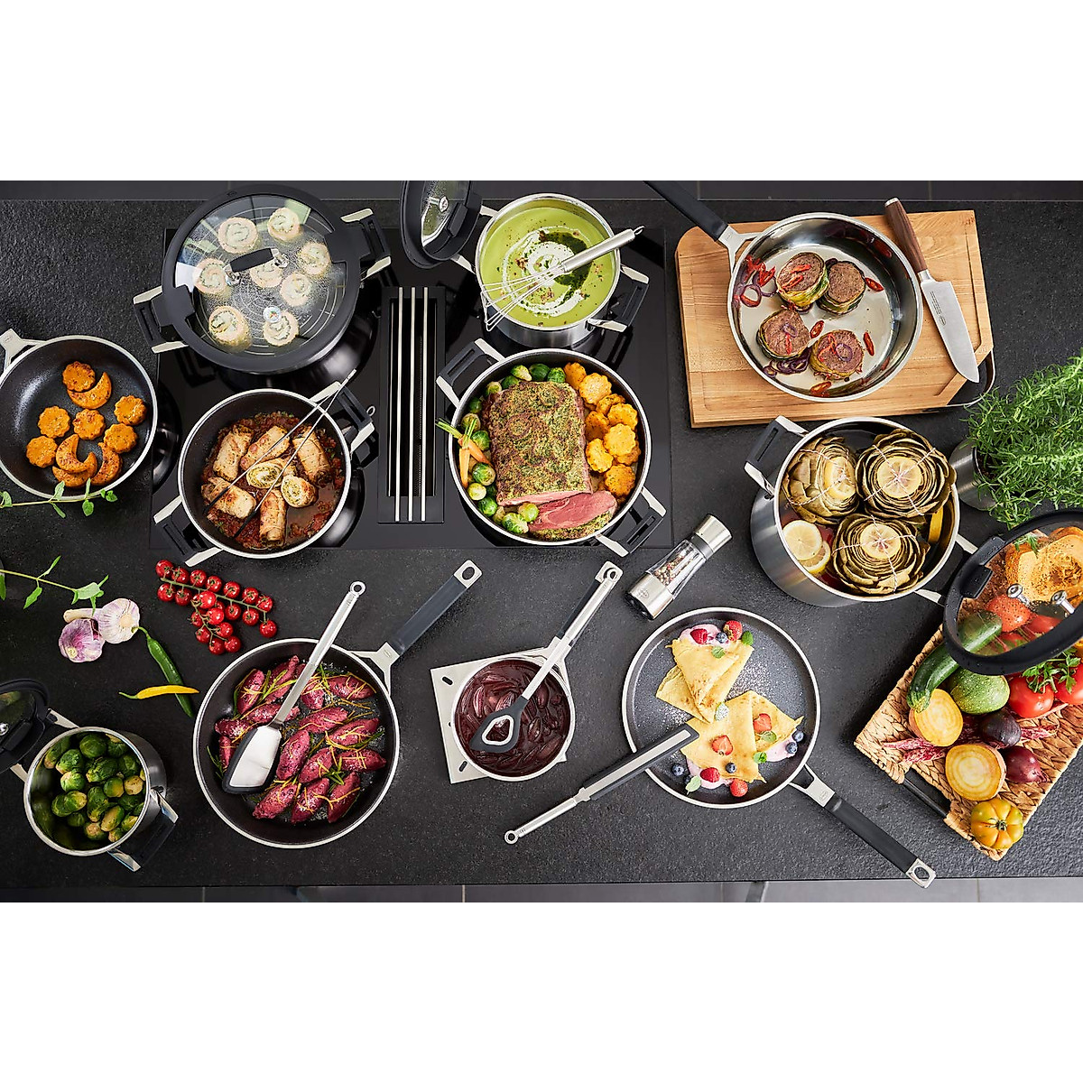 RÖSLE Silence Pro Frying Pan with Scratch-Resistant Premium Non-Stick Coating ProResist, Silicone Handle, 28 cm, 18/10 Stainless Steel, Suitable for Induction Cookers, Dishwasher Safe, Silver/Black