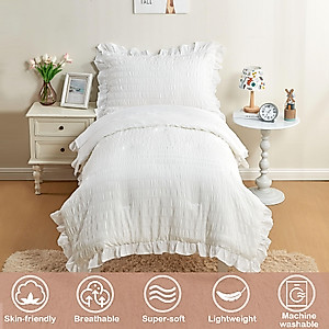 VIVILINEN Toddler Bedding Set for Girls 4-Piece White Seersucker Toddler Comforter Set Ruffle Fringe Bed-in-a-Bag Toddler Bed Sheet Set for Kids with Comforter, Flat Sheet, Fitted Sheet, Pillowcase