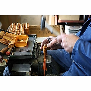 HELLE Knives - Jegermester - Fixed Blade - Men's Outdoor Knife for Hunting and Camping, Fixed Blade with Curly Birch Wood Handle, Scandi Grind, Sandvik 12C27 Stainless Steel, Leather Sheath