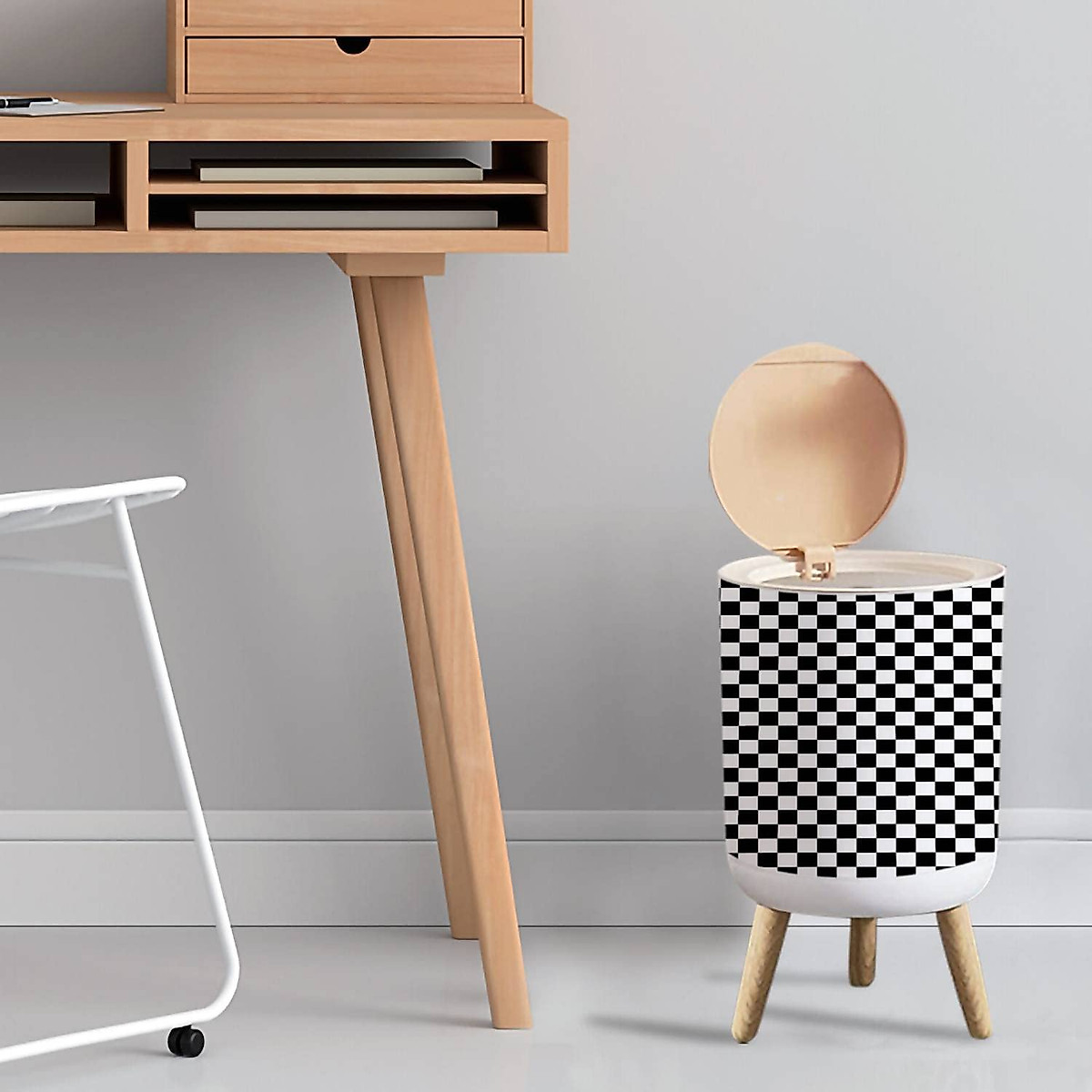 IKFLWJUTFW Small Trash Can with Lid Black and White Checkered Seamless Stock 7 Liter Round Garbage Can Elasticity Press Cover Lid Wastebasket for Kitchen Bathroom Office 1.8 Gallon