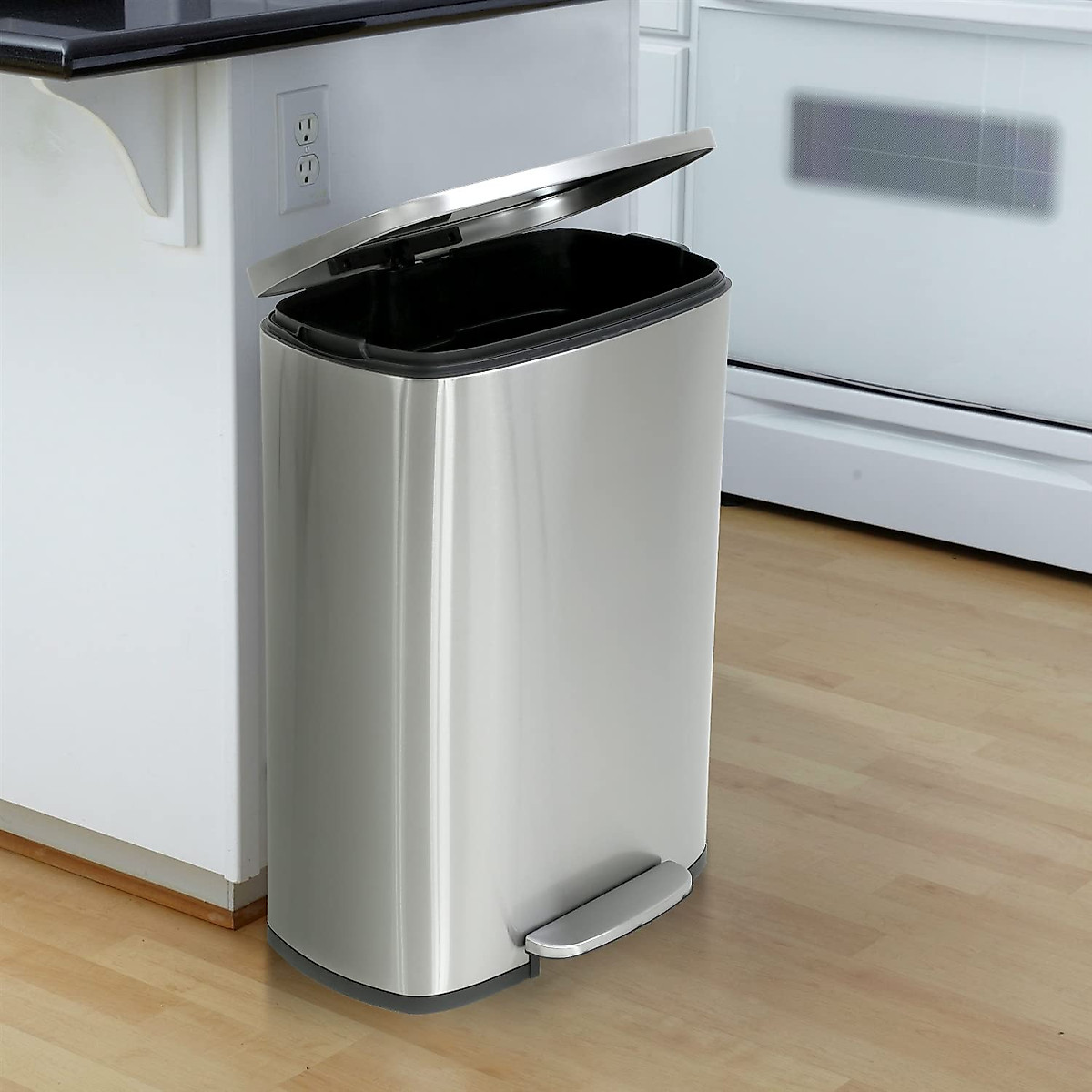 Trash Can, Garbage Can 13 Gallon/ 50L Stainless Steel Metal Bathroom Step Trash Can for Home and Kitchen Waste and Recycling with Lid, Inner Bucket
