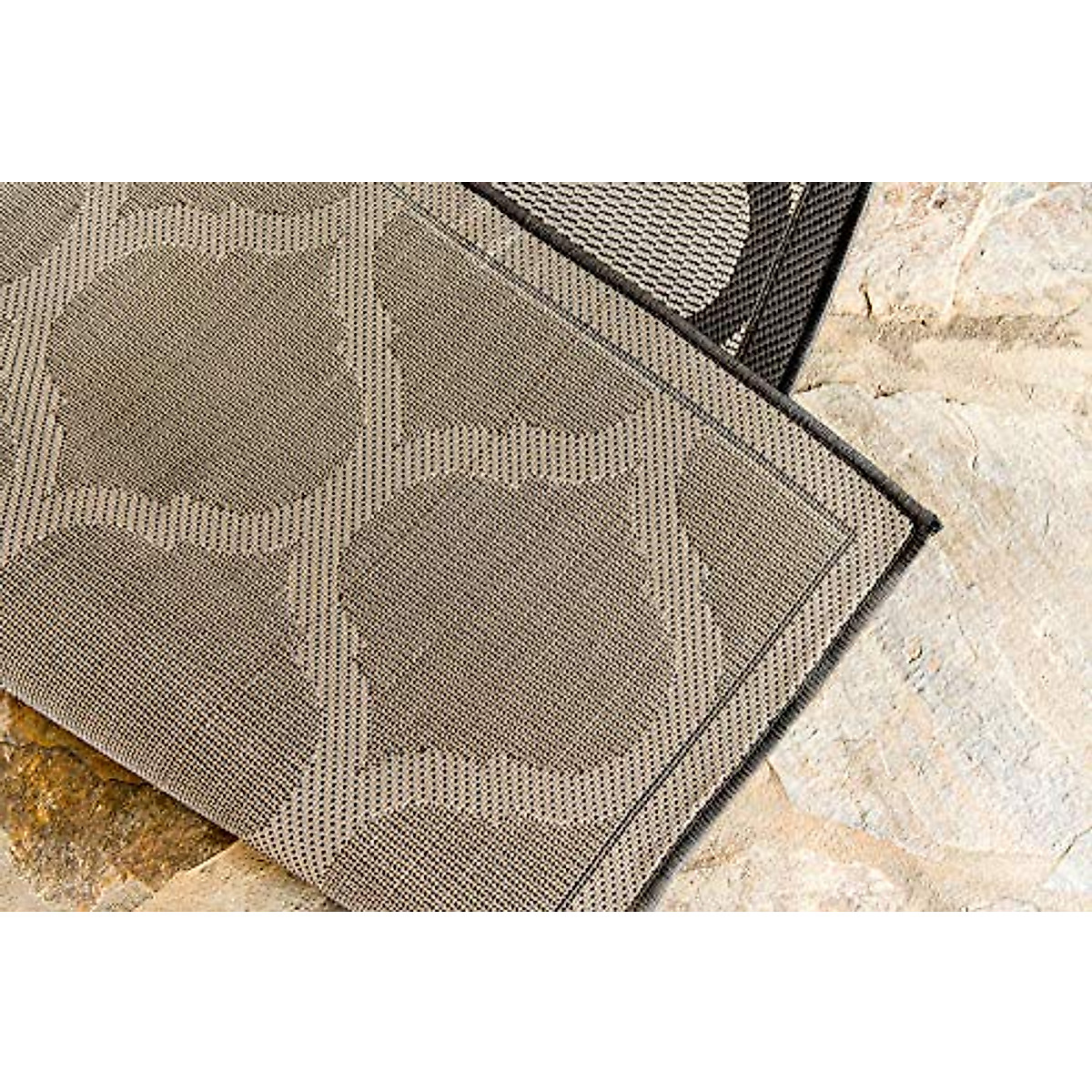 Unique Loom Outdoor Trellis Collection Area Rug - Moroccan (6' 1" x 9' Rectangle, Gray/ Silver)