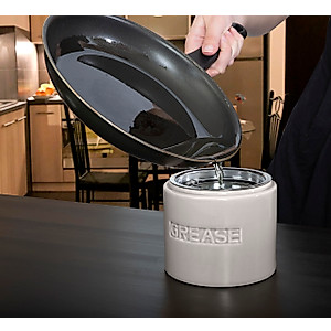 CYPRESS SUNRISE Bacon Grease Saver with Strainer - 32oz Ceramic Container for Kitchen Holds Bacon Fat Drippings Oil for Reuse - Keeper Can Hold Cooking Frying Oil - Dishwasher Safe