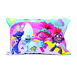 DreamWorks Trolls World Tour Lotta Love 4Piece Toddler Bedding Set, Pink