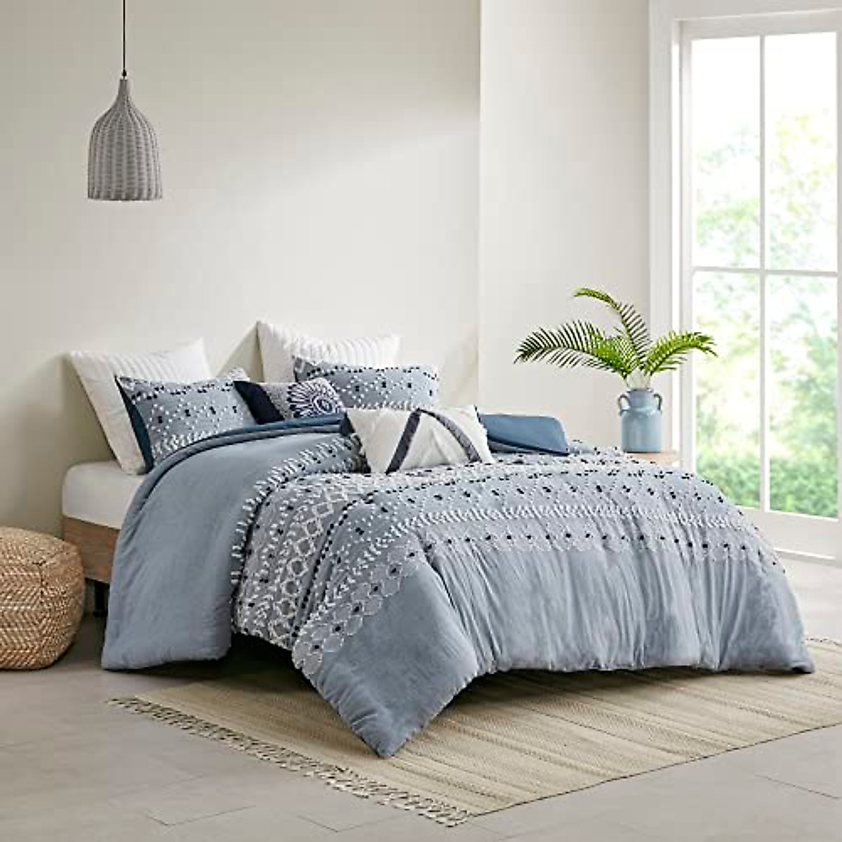 INK+IVY Dora Organic Cotton Duvet Set, Chambray with Textured Clipped Yarns and Tufted Geometric Design, Breathable, All Season Boho Bedding, Matching Shams, King/Cal King(104"x92") Blue 3 Piece