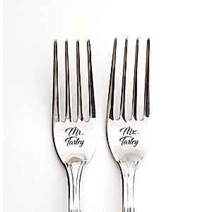 Personalized Reusable Silverware Sets for Bride and Groom, Engraved Mr and Mrs Forks for Wedding Cake Ceremony, Engagement Bridal Shower Anniversary Birthday Congratulations Gifts
