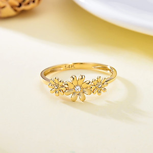 SISGEM 14K Real Gold Nature Diamond Daisy Ring for Women,Yellow Gold Dainty Flower Ring Anniversary Rings for Wife Mom Casual Rings Delicate Engagement Ring Wedding Band Ring for Her (Yellow, 5)