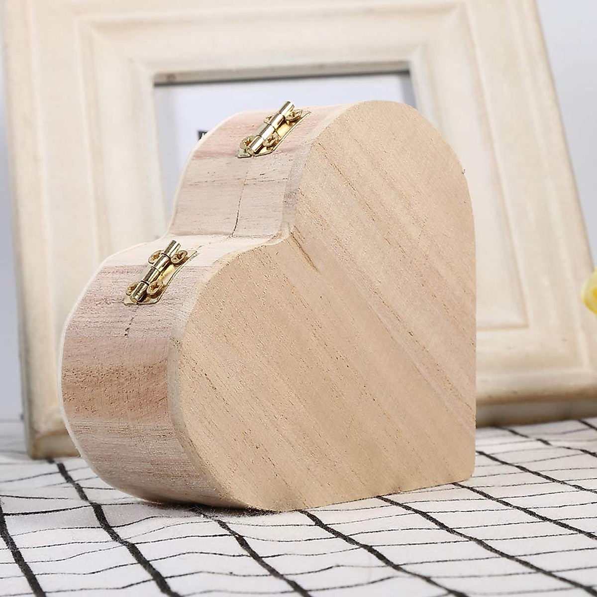 Small Wooden Heart-Shaped Jewelry Storage Box, Wooden Trinket Box with Magnetic Hinged Lid, Decoration Craft Gift for Storage and Display