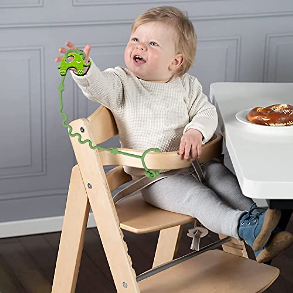 Toy Straps for Baby,RTMOK 4pcs Silicone Setpacifier Clip,Applies to Car Seat Toy,Teether Toy,High Chair,Stroller Accessories,Baby Toy Clips,Cribs,Rocking Chair,Silicone Pacifier Clip