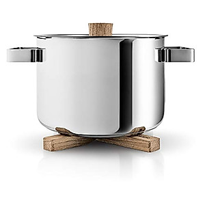 EVA SOLO | 2 Magnetic Trivets | Oak Wood with Built-in Magnets | Dishwasher-Safe | Placed Either Crossways or Divided in 2 | Danish Design, Functionality & Quality | Oak