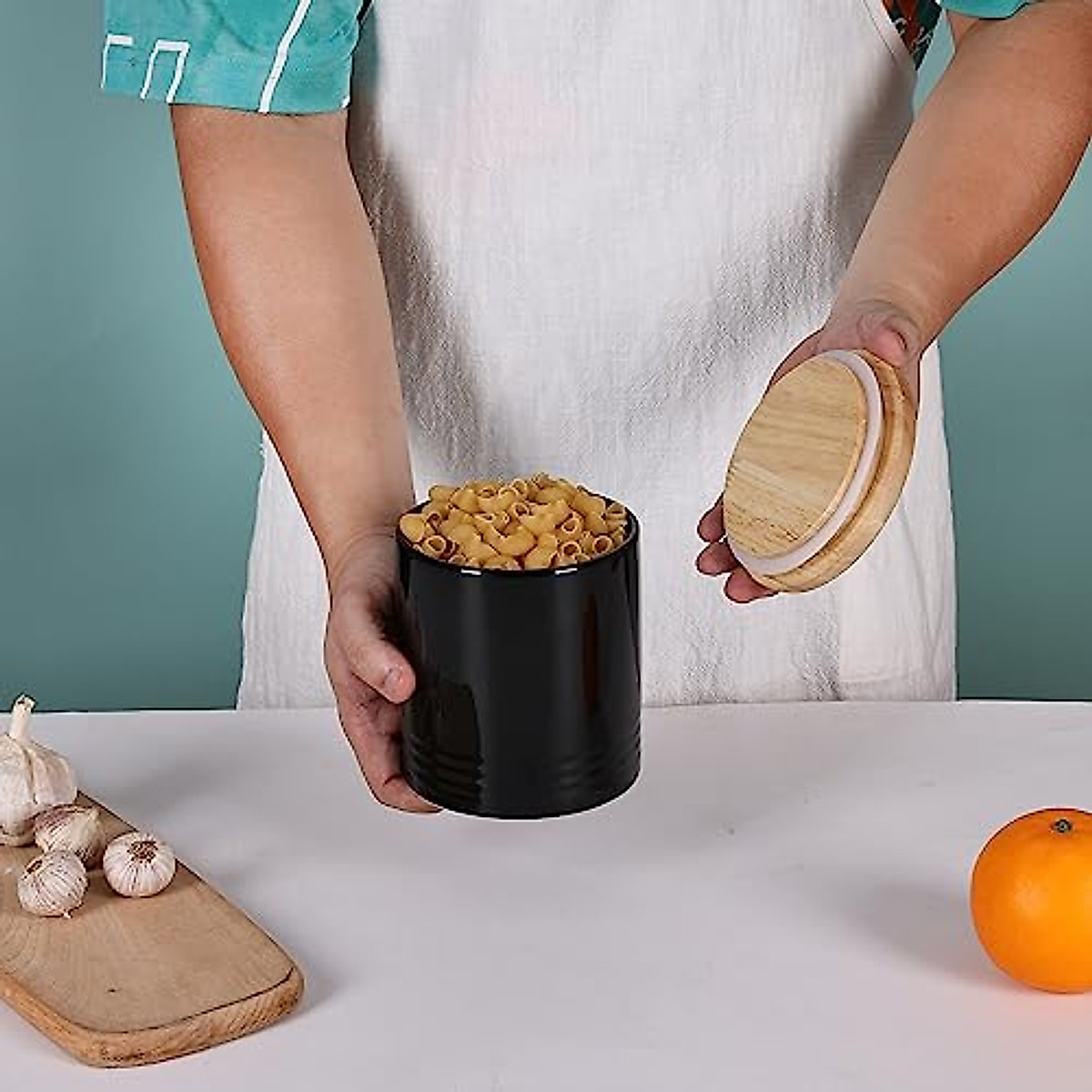 LEETOYI Ceramic Food Storage Jar with Seal Lid, Serving for Ground Coffee, Tea, Sugar, Salt and More - 31 Oz (Black)