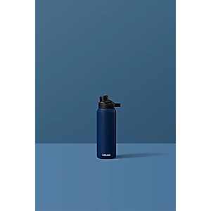CamelBak Chute Mag 32 oz Vacuum Insulated Stainless Steel Water Bottle, Navy