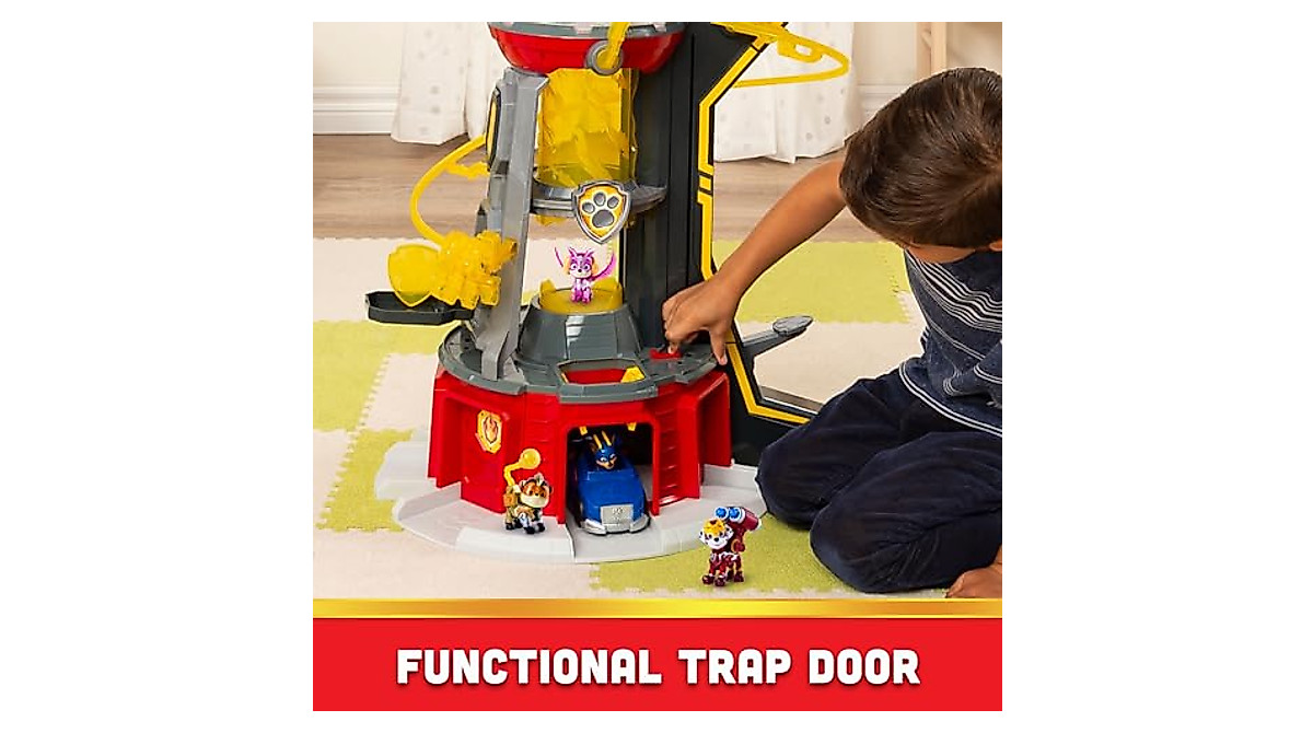 Paw Patrol Mighty Lookout Tower with 4 Exclusive Figures & Lights
