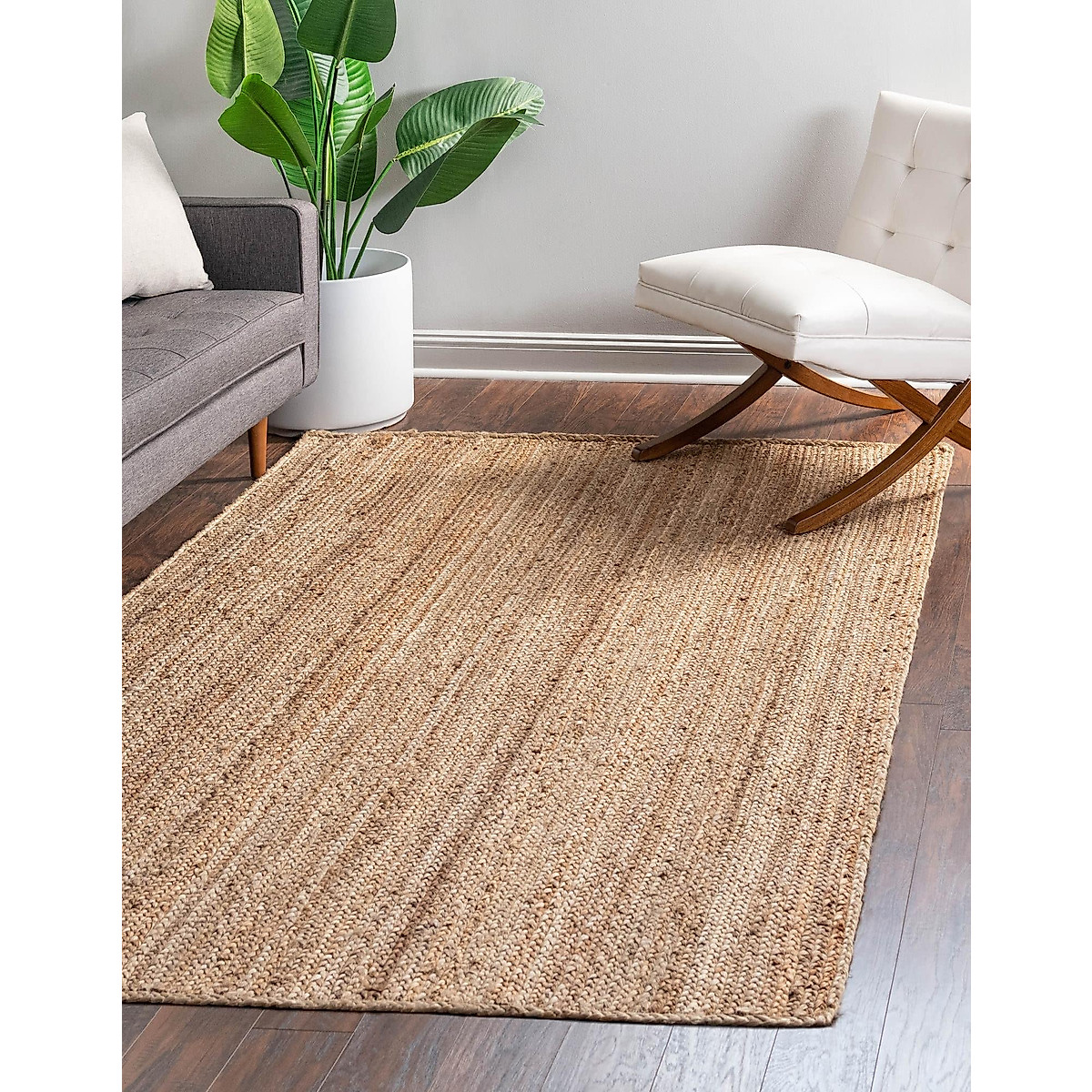 Rugs.com Hand Braided Jute Rug – 4' x 6' Natural Flatweave Rug Perfect for Entryways, Kitchens, Breakfast Nooks, Accent Pieces