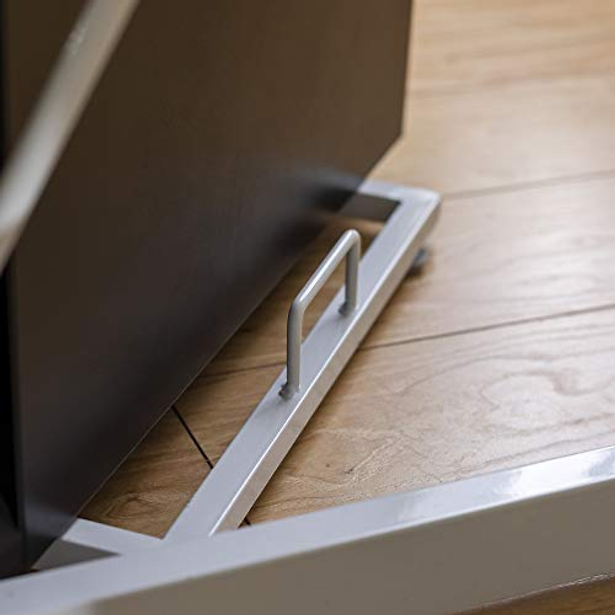 Walker Edison Ellis Modern Glass Top L Shaped Corner Gaming Desk with Computer Keyboard Tray, 51 Inch, White