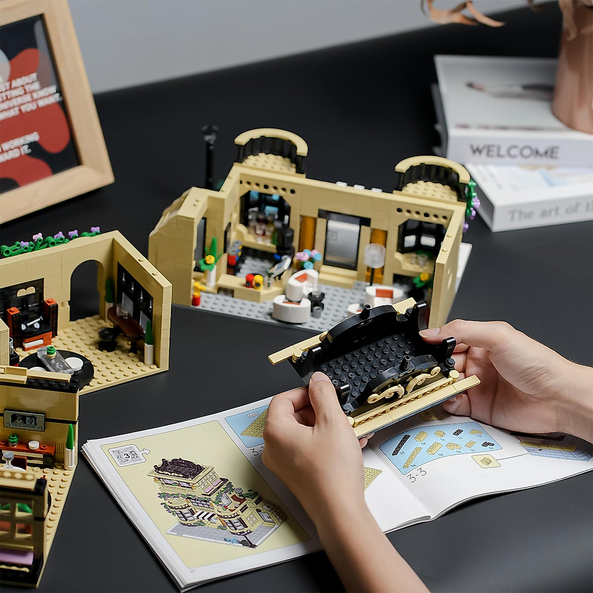 ENJBRICK Flowers City Coffee Shop Building Set for Adutls,Architecture Building House Kit for Boys and Girls 8-14 Years 1443pcs