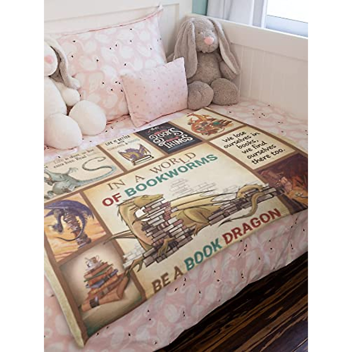 Be A Book Dragon Sherpa Blanket - in A World of Bookworms Dragon Blanket - Soft Warm Reading Sherpa Throw Blanket for Sofa Bedroom Couch - Birthday Christmas Book Bedding Gifts - Book Lovers Blanket