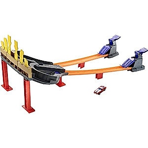 Hot Wheels Toy Car Track Set Super Speed Blastway, Dual-Track Racing for 1 or 2 Players, 1:64 Scale Car [Amazon Exclusive]
