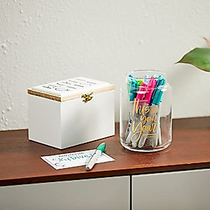 Yankee Candle Life’s A Breeze Scented, Classic 22oz Large Jar Single Wick Candle, Over 110 Hours of Burn Time