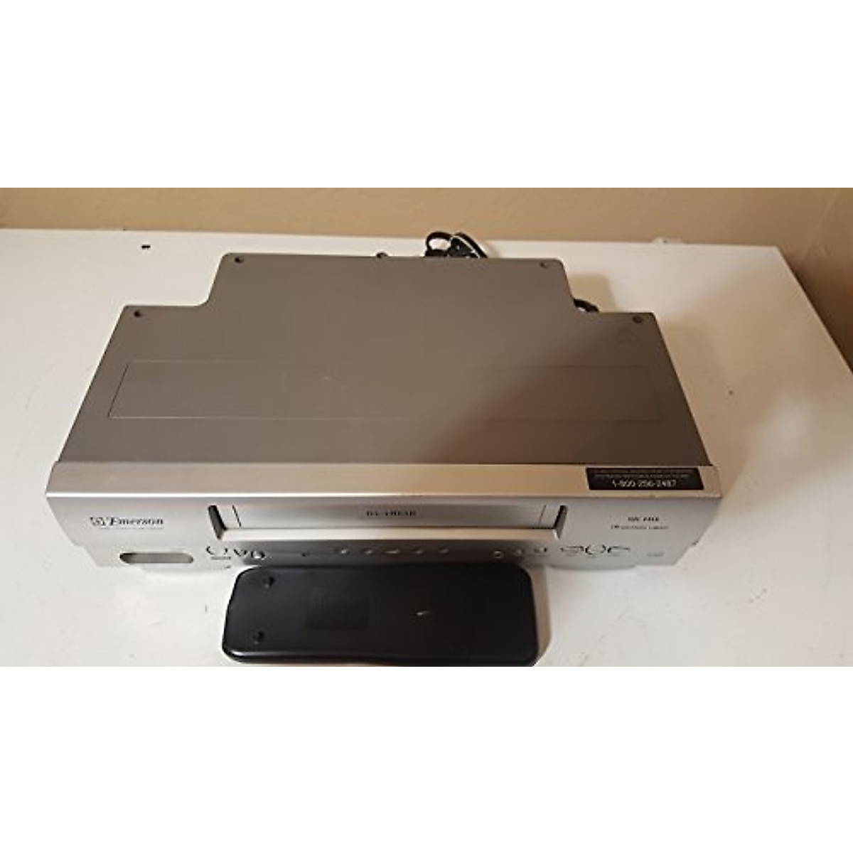 Emerson EWV403 4-Head Video Cassette Recorder with On-Screen Programming Display