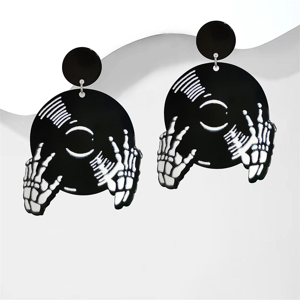 Unique Handmade Old School Vinyl Records Dangle Earrings for Women 1950's Rock 'N' Roll Women's Vinyl Record Stud Earrings for Retro 60's 70s Disco Party Statement Halloween Jewelry (Black)