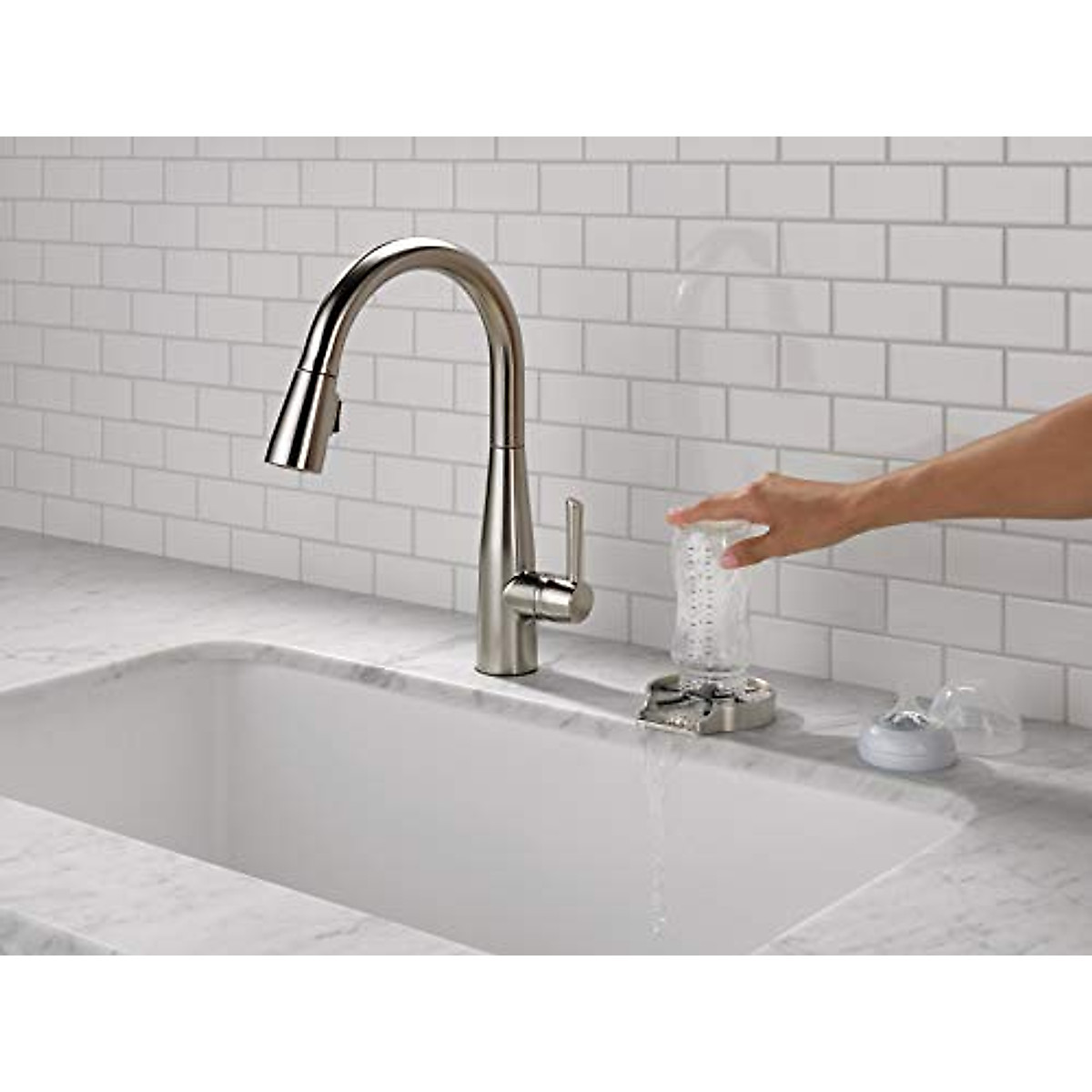 Delta Faucet Glass Rinser for Kitchen Sinks, Kitchen Sink Accessories, Bar Glass Rinser, SpotShield Stainless GR150-SP