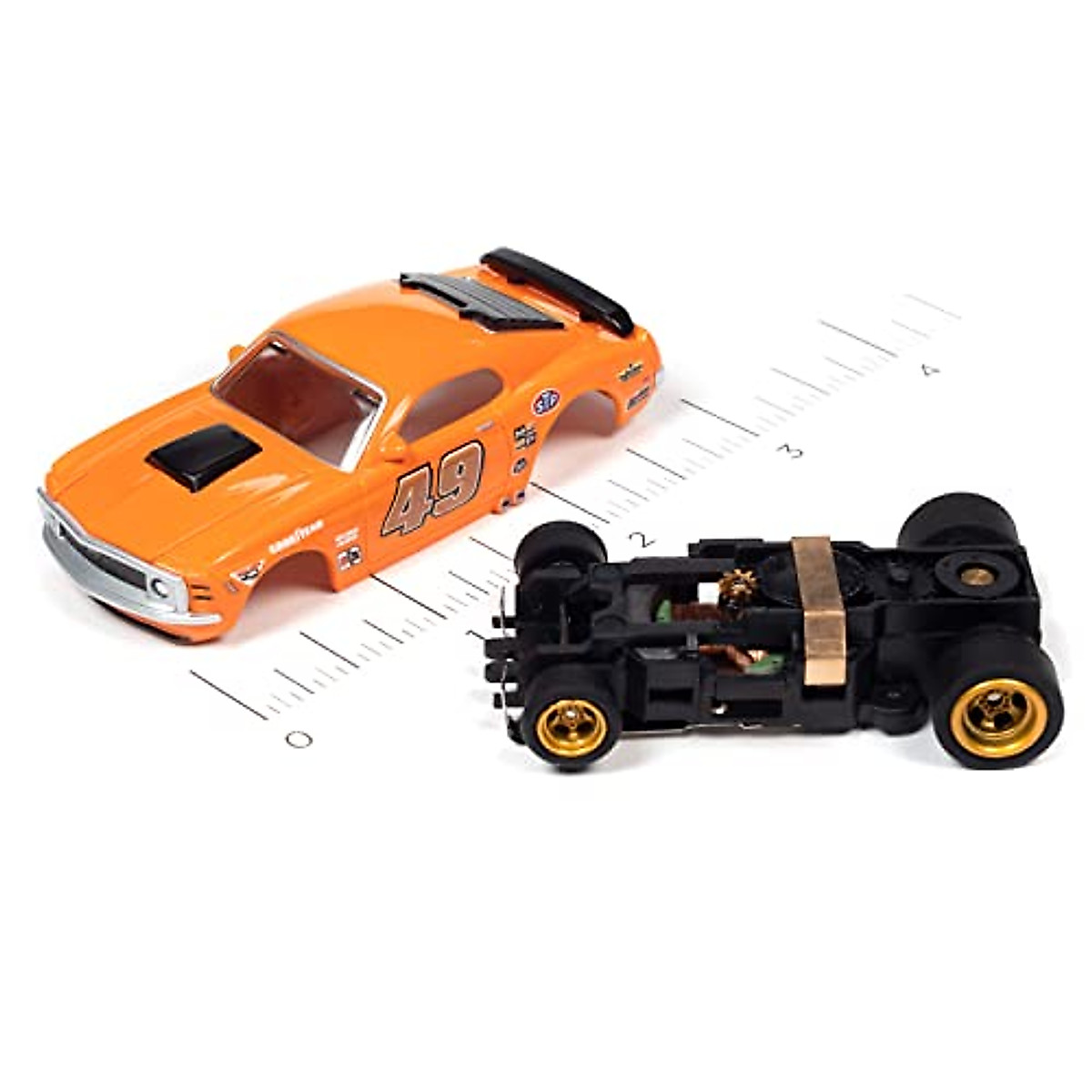 Auto World CrossTrax Road Course 9' Slot Car Race Set