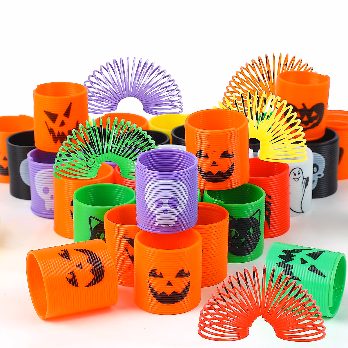 SULOLI Halloween Coil Springs for Kids, 36pcs Assorted Halloween Theme Pattern Spring Toys Party Favors Halloween Treat Bags Gifts