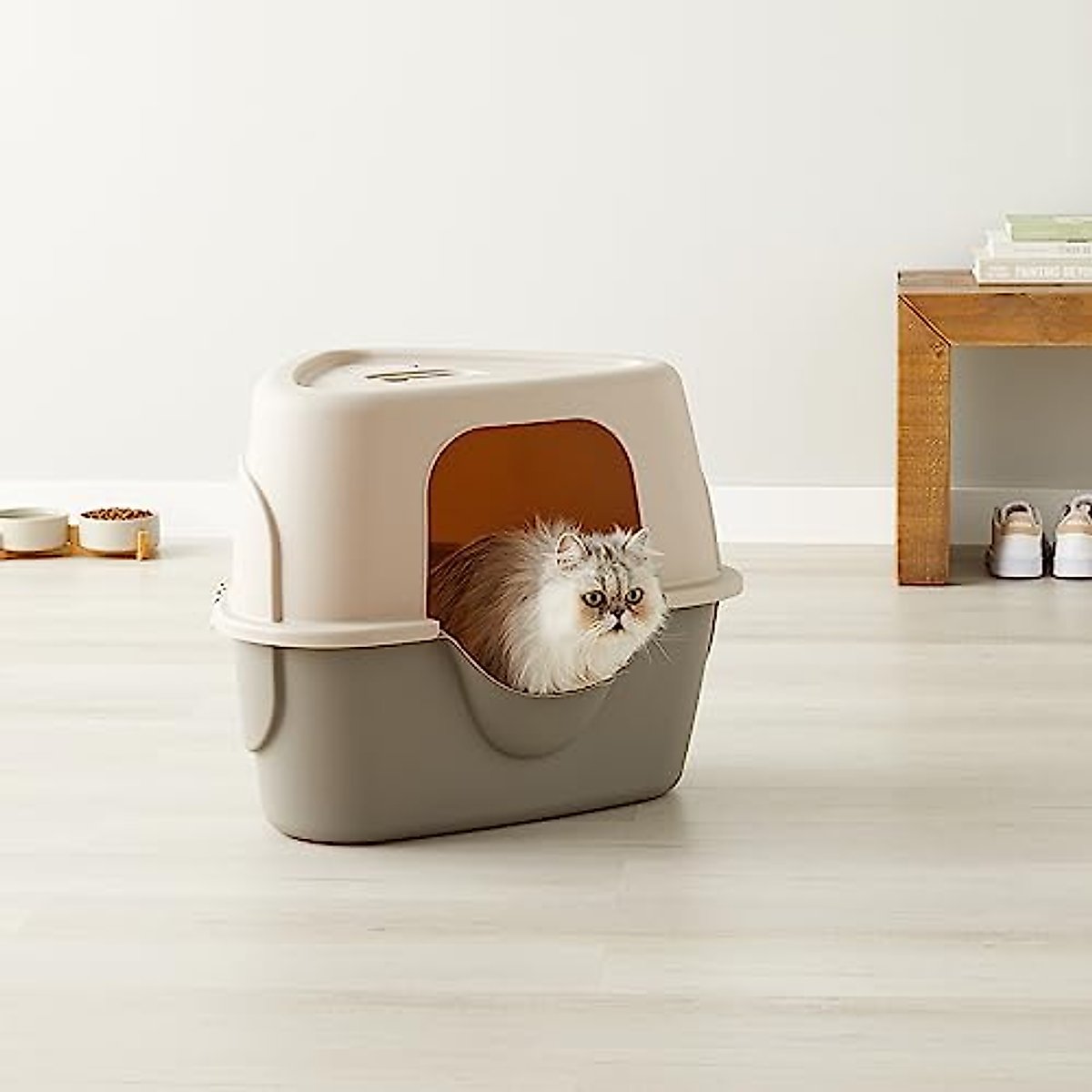 Amazon Basics No-Mess Hooded Corner Cat Litter Box, Triangle, Charcoal, 26 in x 20 in x 23 in