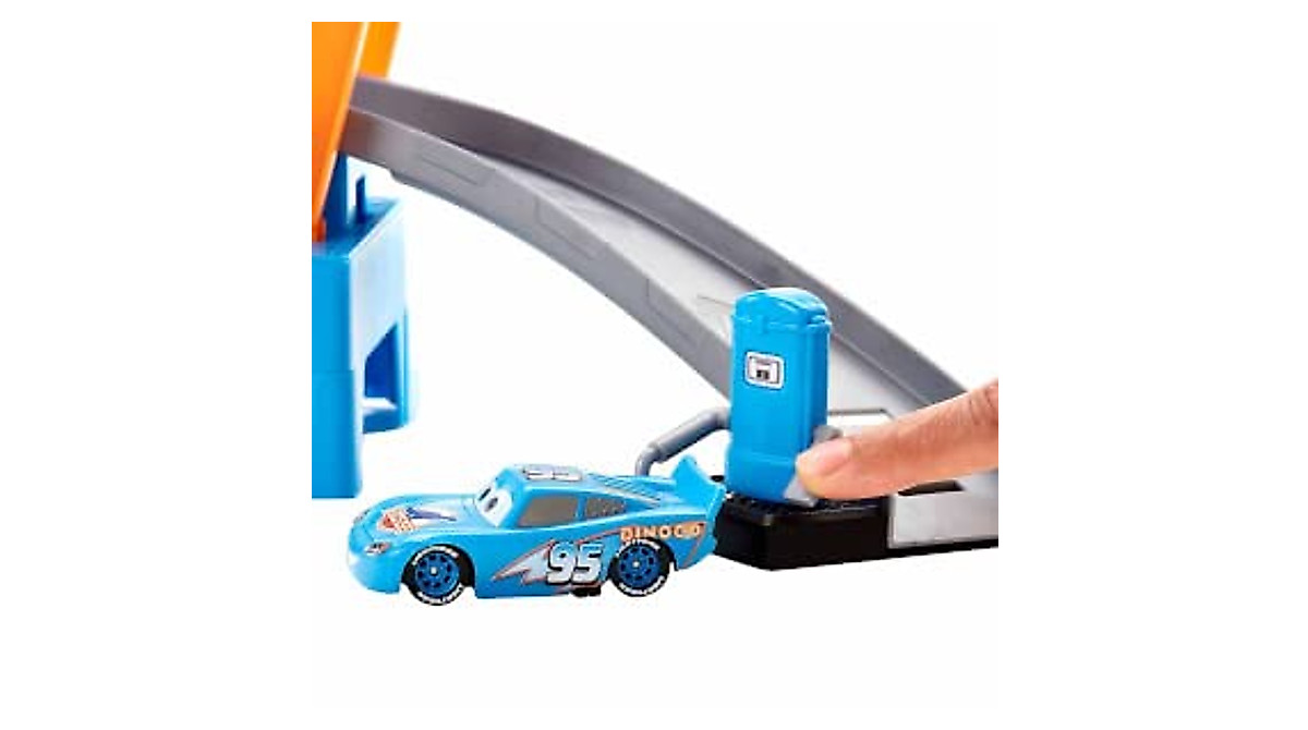 Dinoco Car Wash Playset - Color Changing Fun for Kids