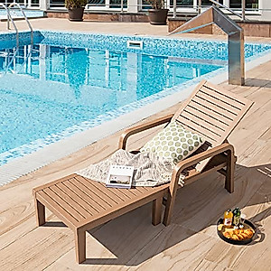 Tangkula Chaise Lounge Chair for Outside, Waterproof PP Patio Lounger with 4-Level Adjustable Backrest and Wood Texture Surface, Outdoor Recliner Chair with Armrests for Poolside Backyard (1, Natural)