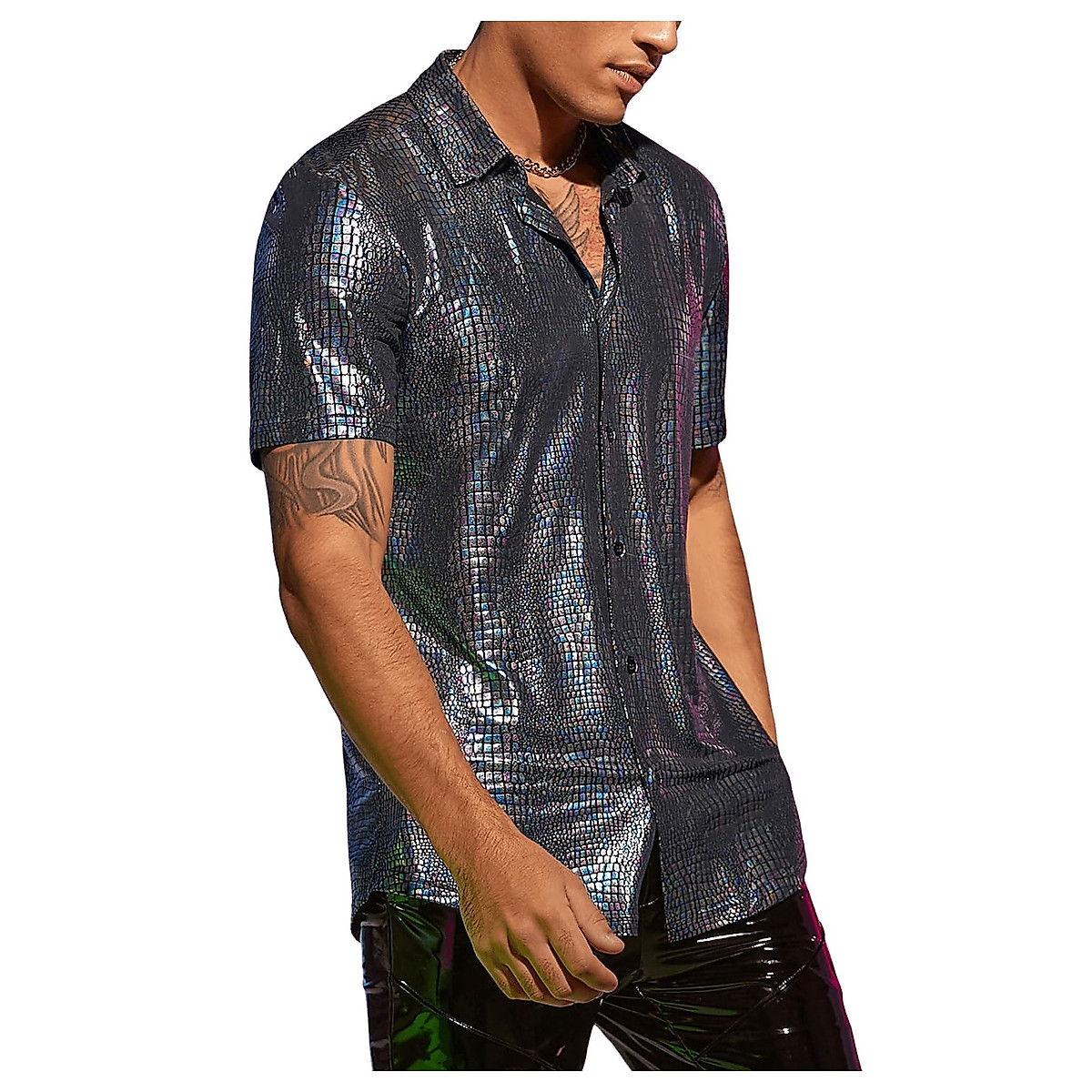 WDIRARA Men's 70s Sparkly Disco Top Crocodile Pattern Metallic Rave Button Front Shirt Short Sleeve Party T Shirt