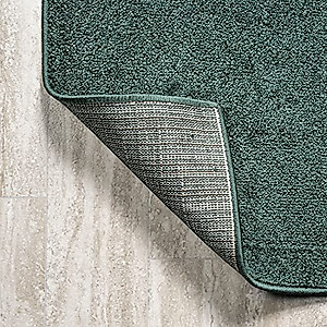 JONATHAN Y SEU100L-8 Haze Solid Low-Pile Indoor Area-Rug Casual Contemporary Solid Traditional Easy-Cleaning Bedroom Kitchen Living Room Non Shedding, 8 ft x 10 ft, Emerald